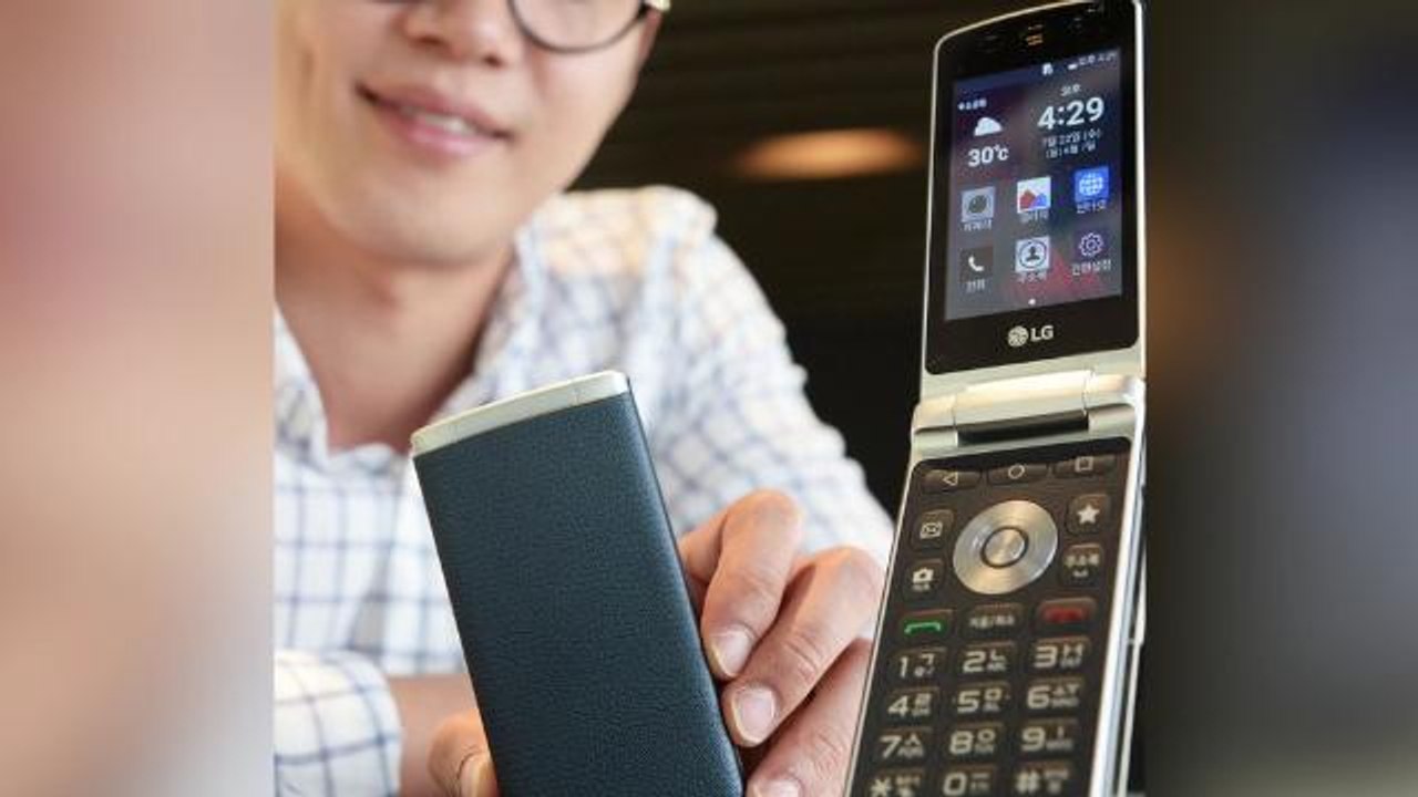LG gets nostalgic on us, brings back the flip phone - video Dailymotion