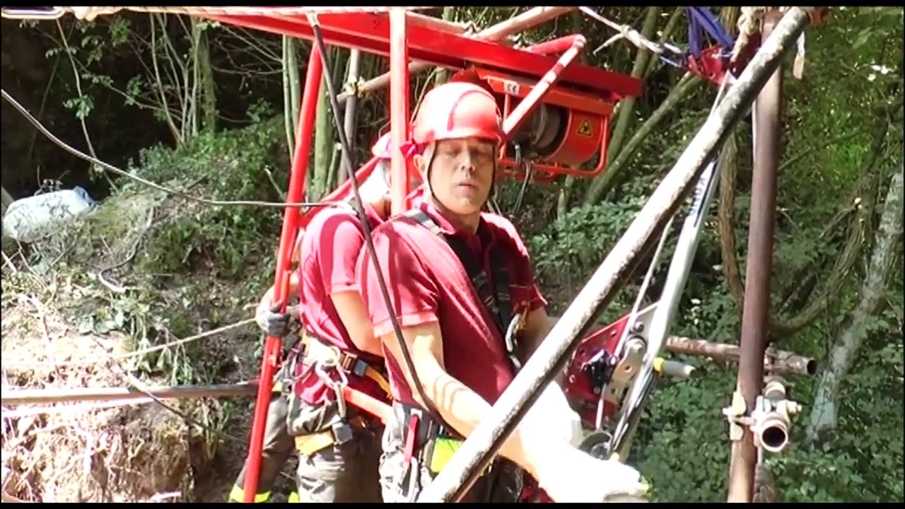 Calvi Risorta (CE) - L'antica città di Cales liberata dai pneumatici ...