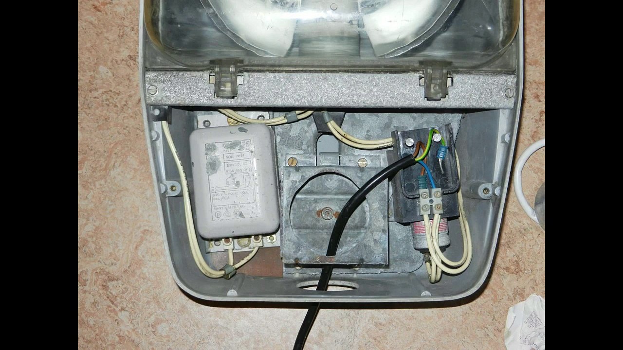 Philips SGS 201 SON 70 watt (high pressure sodium lamp) - video Dailymotion