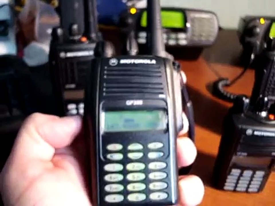 Motorola HAM radio GM380 GP380 GP388 VHF-UHF.MPG - video Dailymotion
