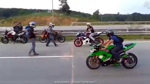 Lumba Motor Besar Di Malaysia / Superbike Racing - video dailymotion