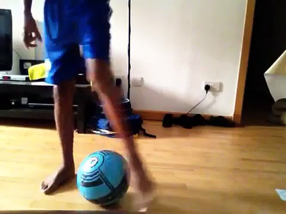 Messi stepover - (football) - video Dailymotion