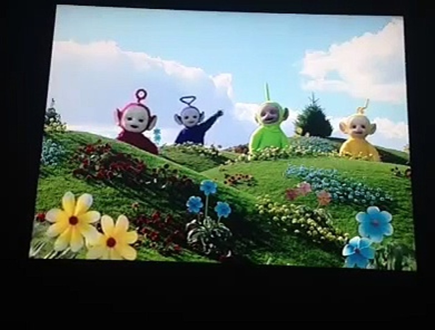 Teletubbies Blue Sky