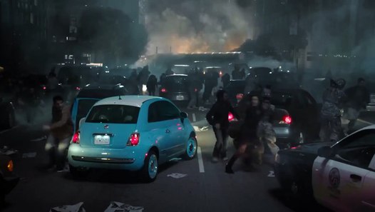 Godzilla eats a car - video Dailymotion