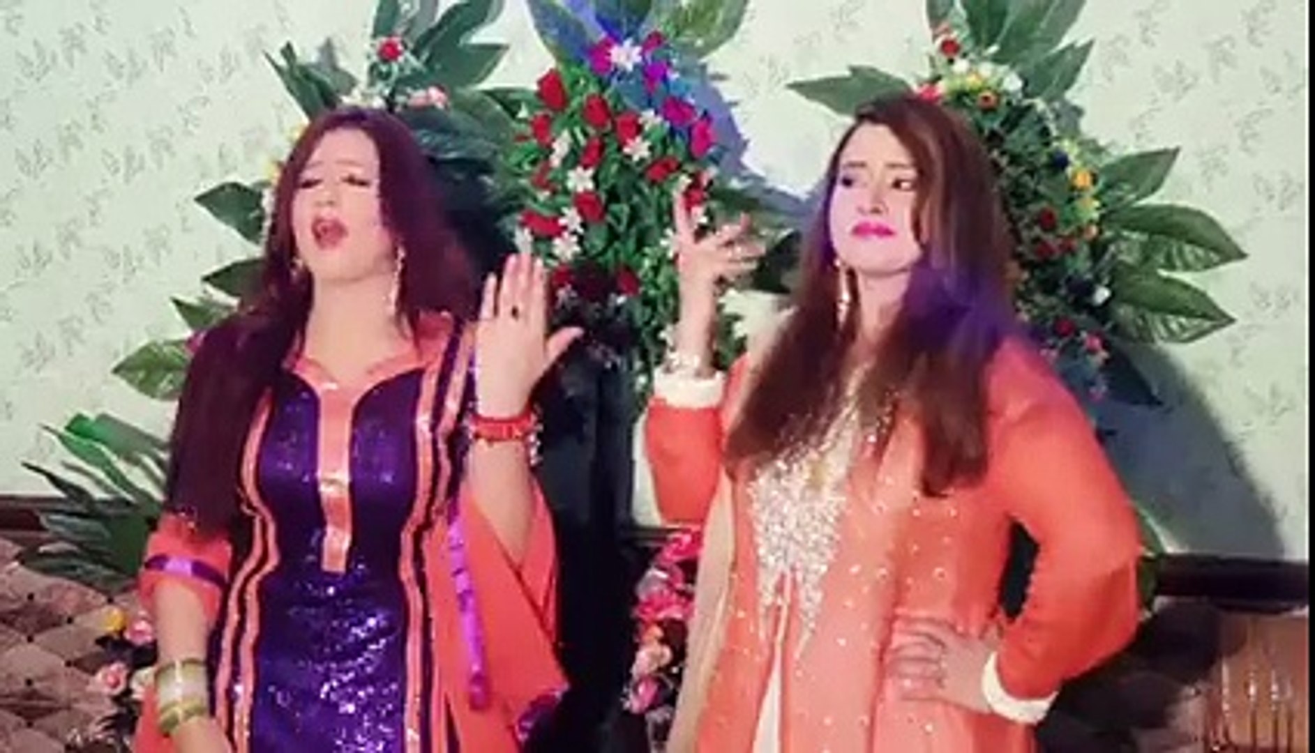 Nadia Gull Dance