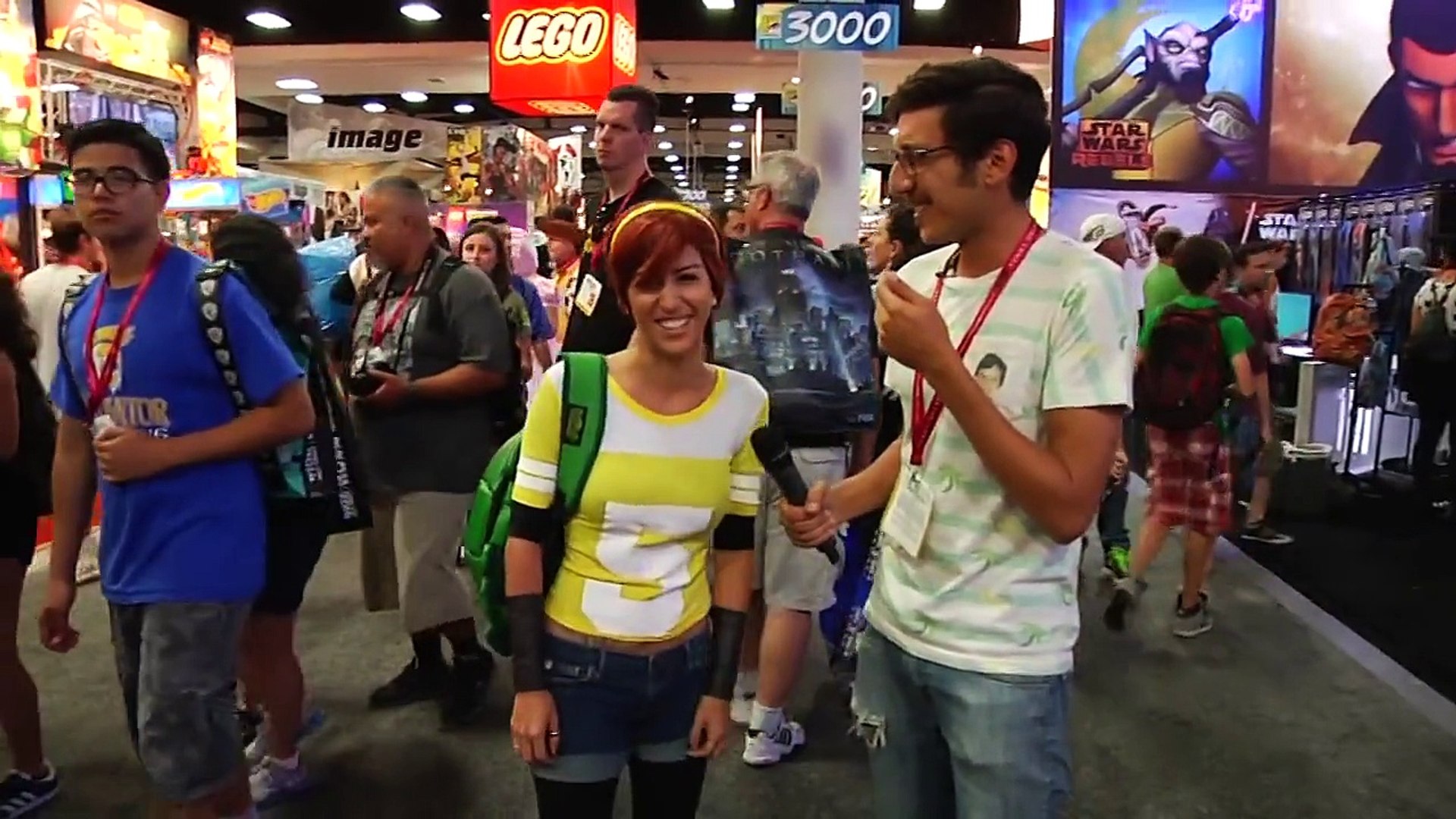 April Oneil Comic Con