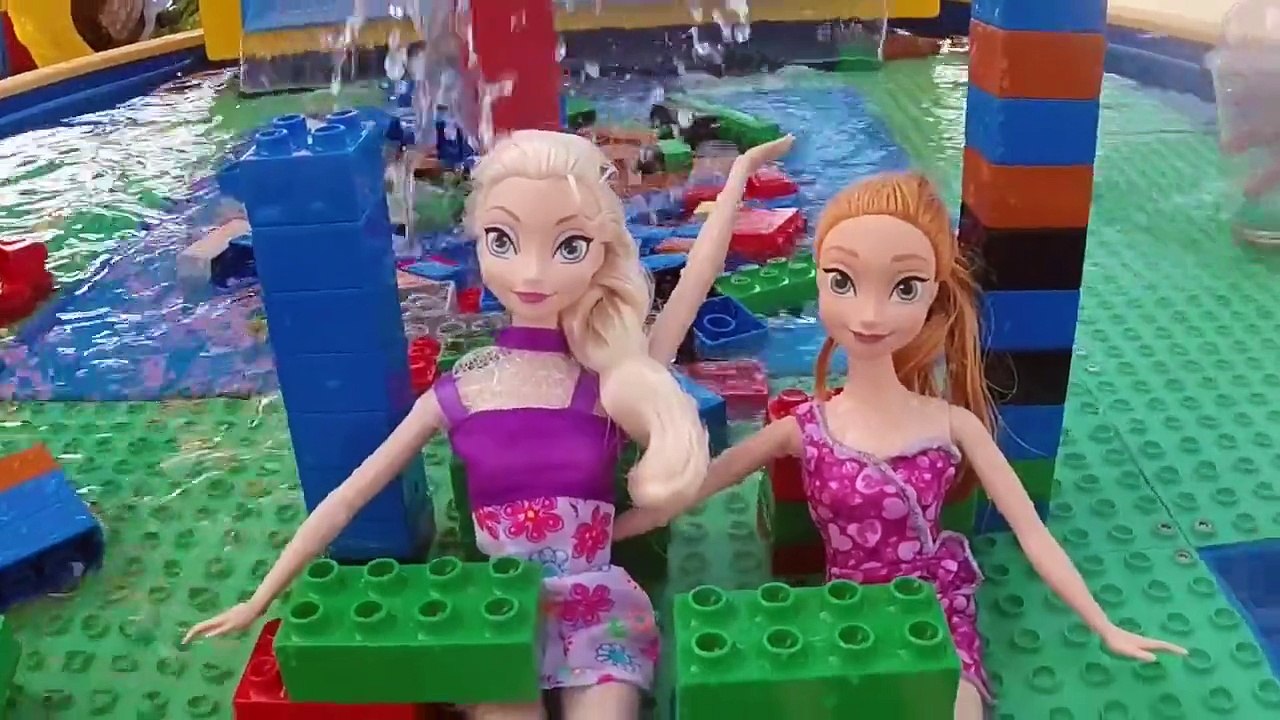 Frozen Dolls Elsa and Anna Pool Party Vacation to Legoland Water Park ...