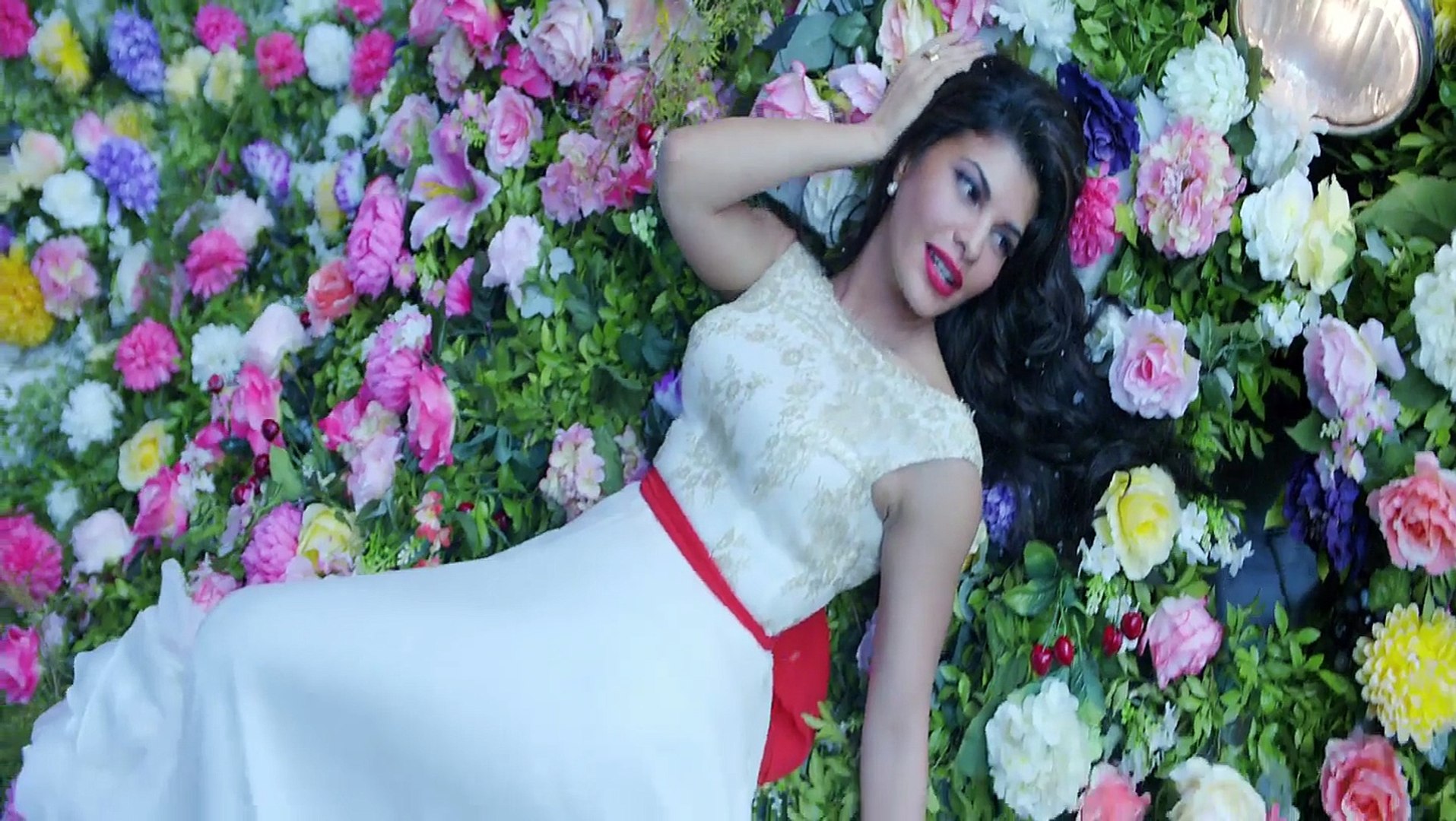 Jacqueline Fernandez Kick Song
