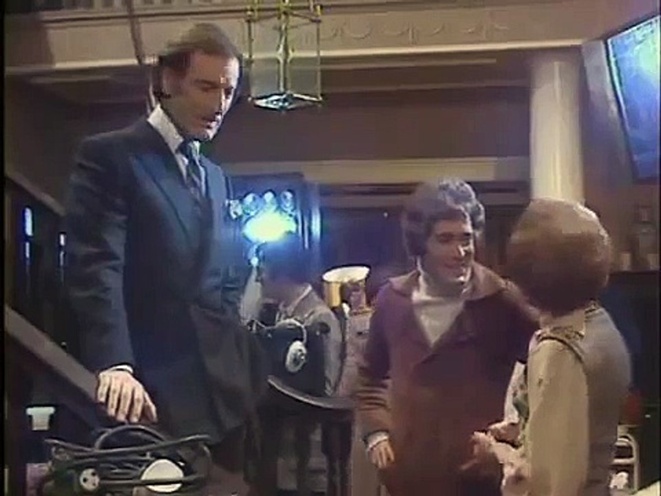 Hadleigh Series 4 Episode 9 A Household of Gamblers 30 April 1976 ...