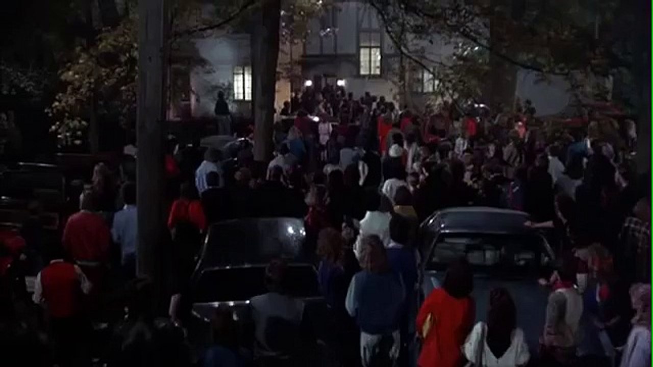 Weird Science Party Scene - Vidéo Dailymotion