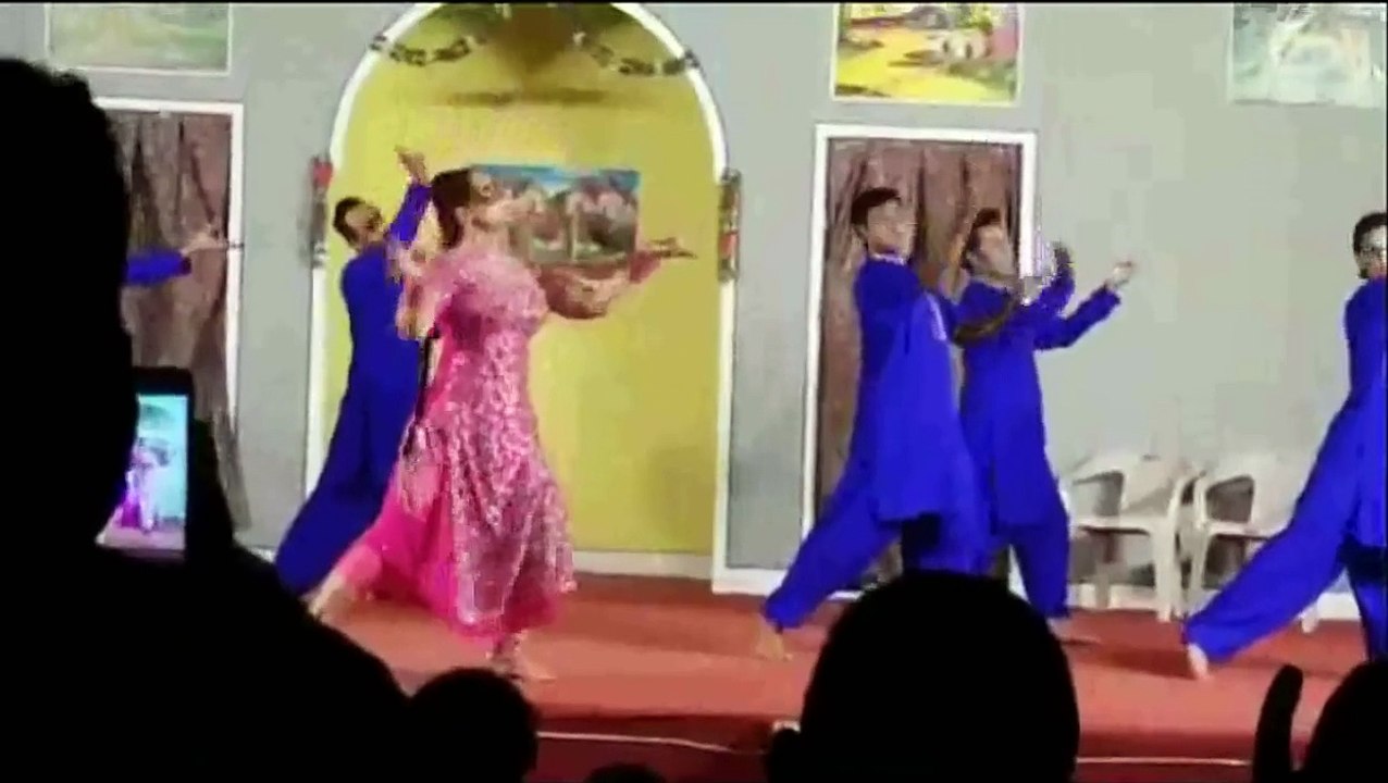 NARGIS LATEST NEW HOT STAGE MUJRA DANCE 2015 - video Dailymotion
