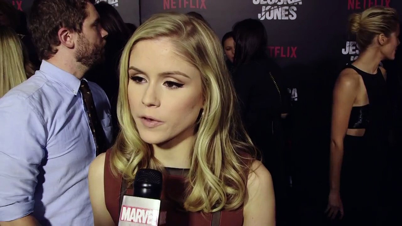 Erin Moriarty on Hope Shlottman - Marvels Jessica Jones Red Carpet ...