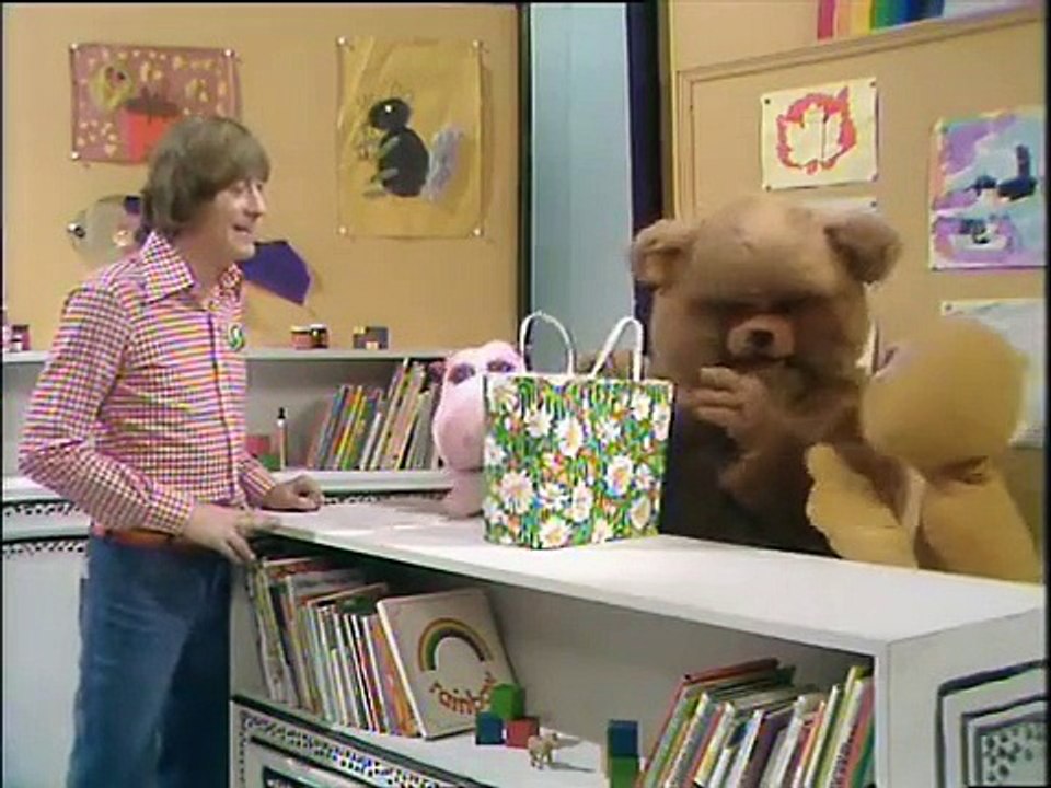 Zippy, Bungle and George Go To The Seaside | Rainbow TV Series 10 ...