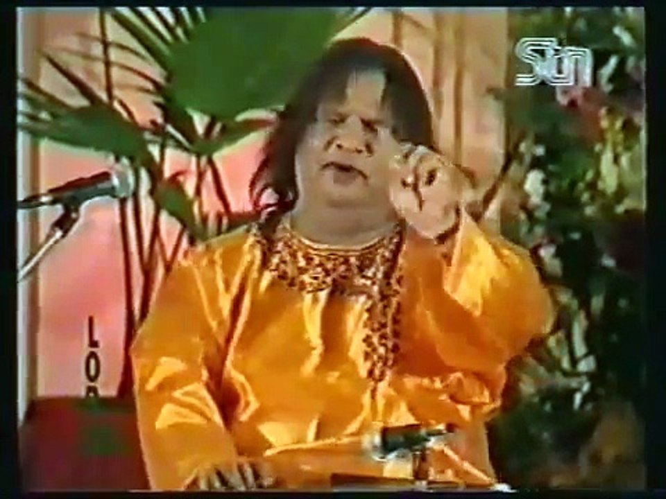 Bewafa Yun Tera Muskurana Bhool Jane Ke Qabil - Aziz Mian Qawwal Live ...