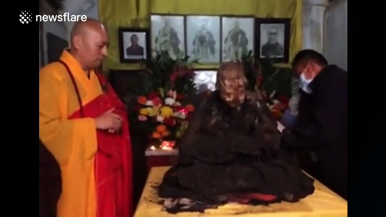 Remarkably well-preserved body of Buddhist monk - video Dailymotion