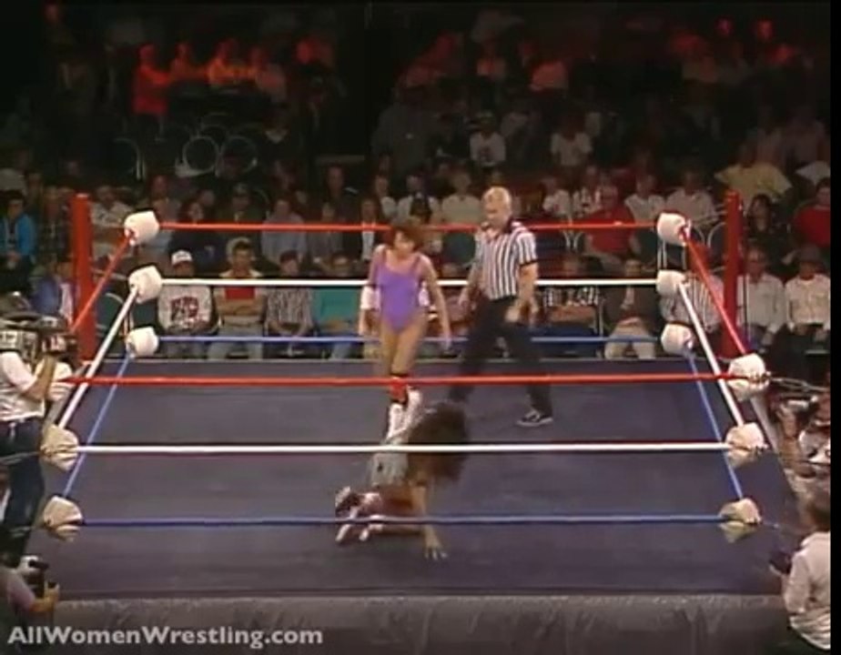 Clip Reggie Bennett vs Denise Storm - LPWA - video Dailymotion