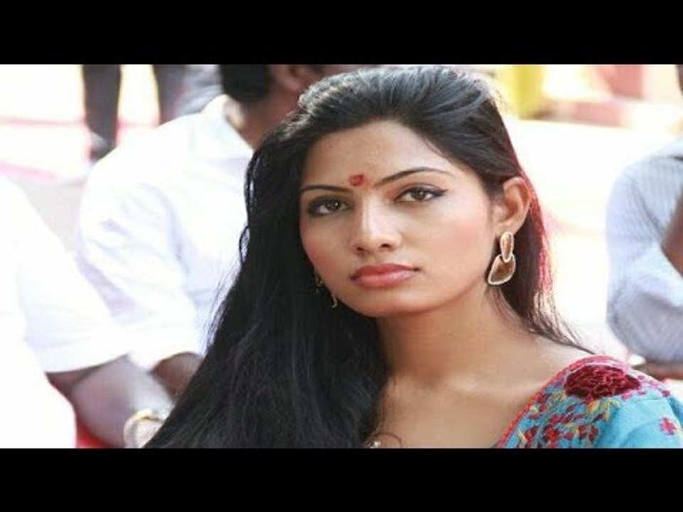 Calendar Girls Movie 2015 | Avani Modi | Exclusive Interview - video ...