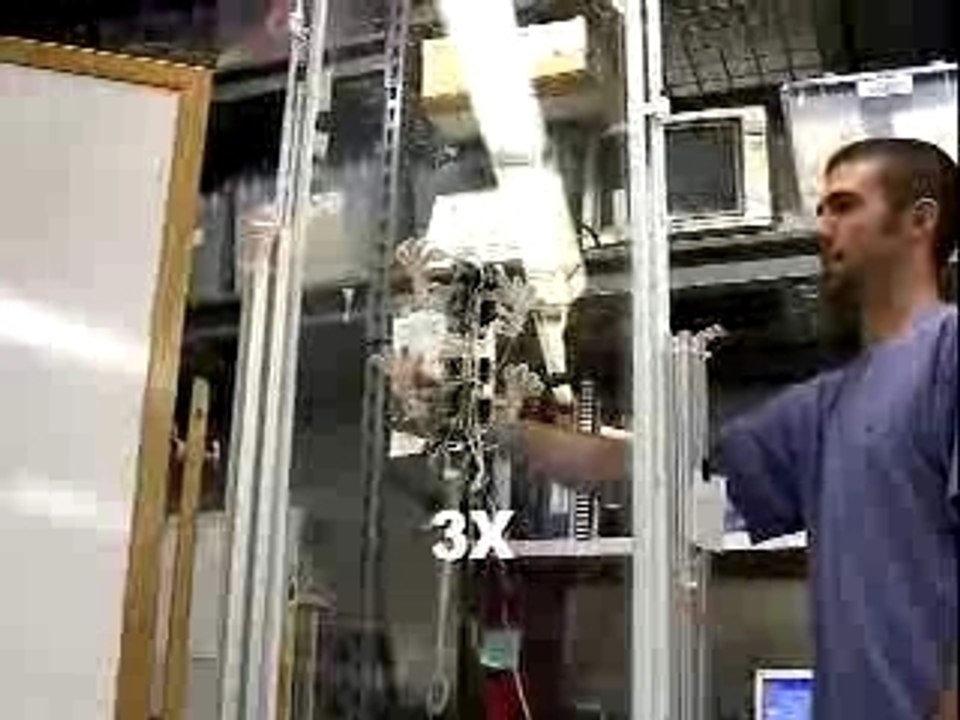 StickyBot le robot Gecko - Vidéo Dailymotion