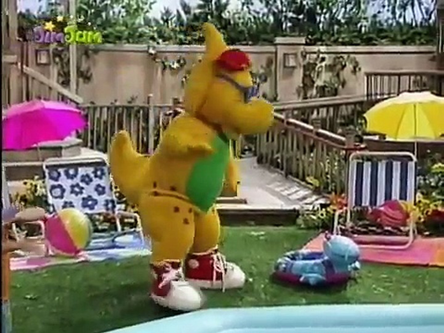 Demi Lovato Barney Angela