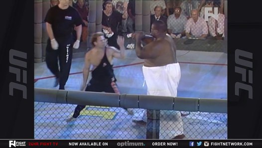 Emanuel Yarbrough (Sumo) Vs Daiju Takase (MMA) Fight! - Dailymotion Video