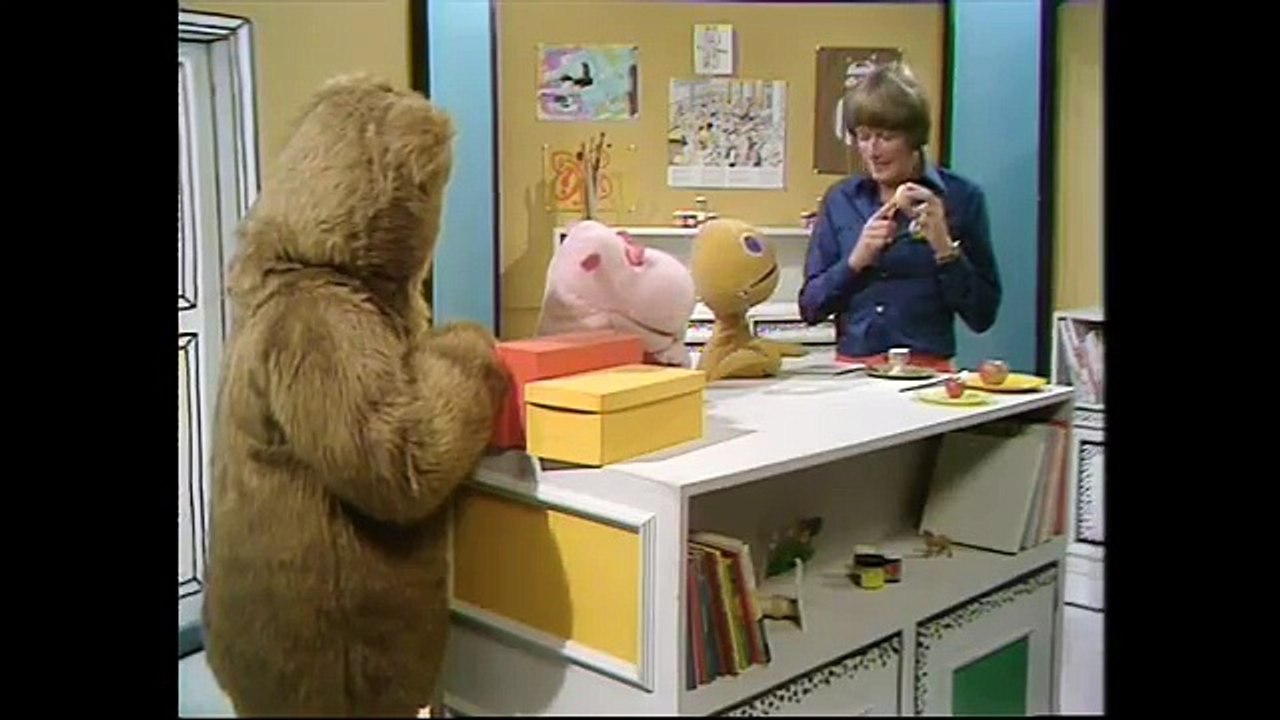 Whats In The Middle? Learn With Zippy, Bungle and George | Rainbow ...