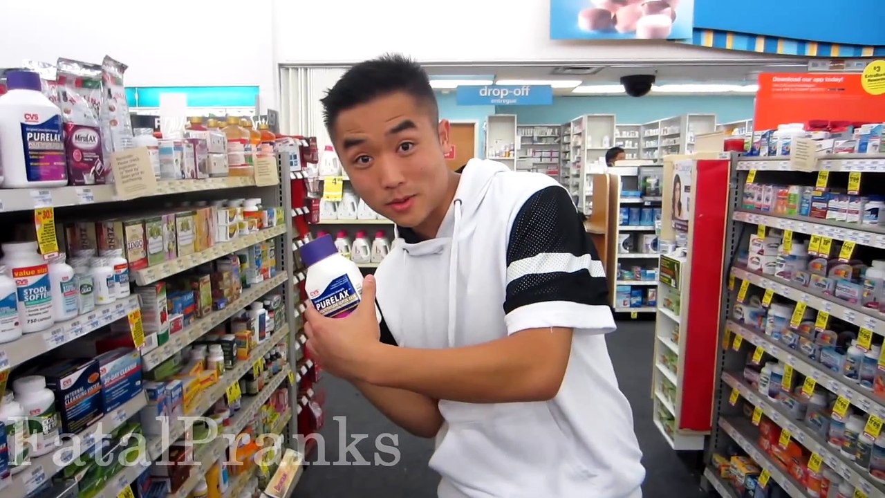 LAXATIVE ON GIRLFRIEND PRANK!! GF VS. BF PRANKS - video Dailymotion