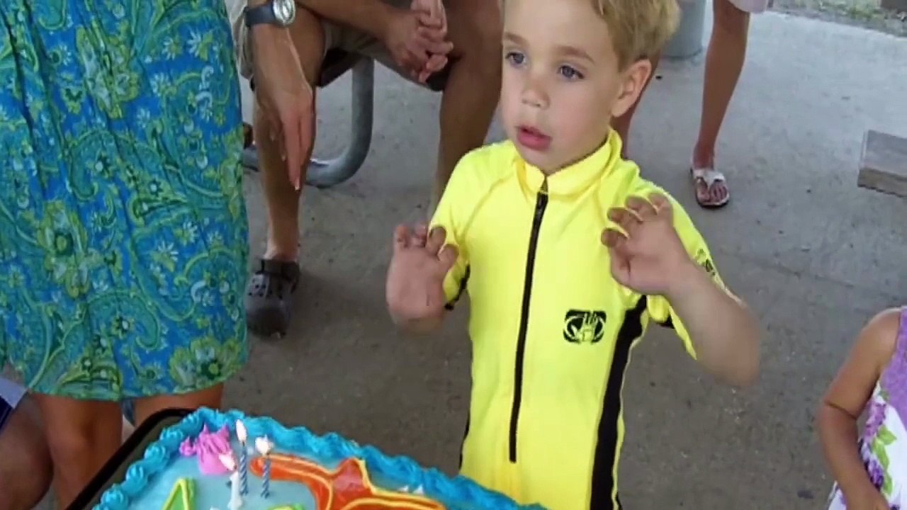Birthday Fails for the Whole Family - Hilarious fail compilation ...