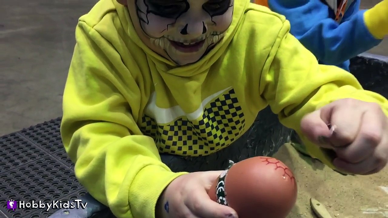 Surprise DINOSAUR Eggs! HobbyKids Dig Up Dino Egg Toys Discover the ...