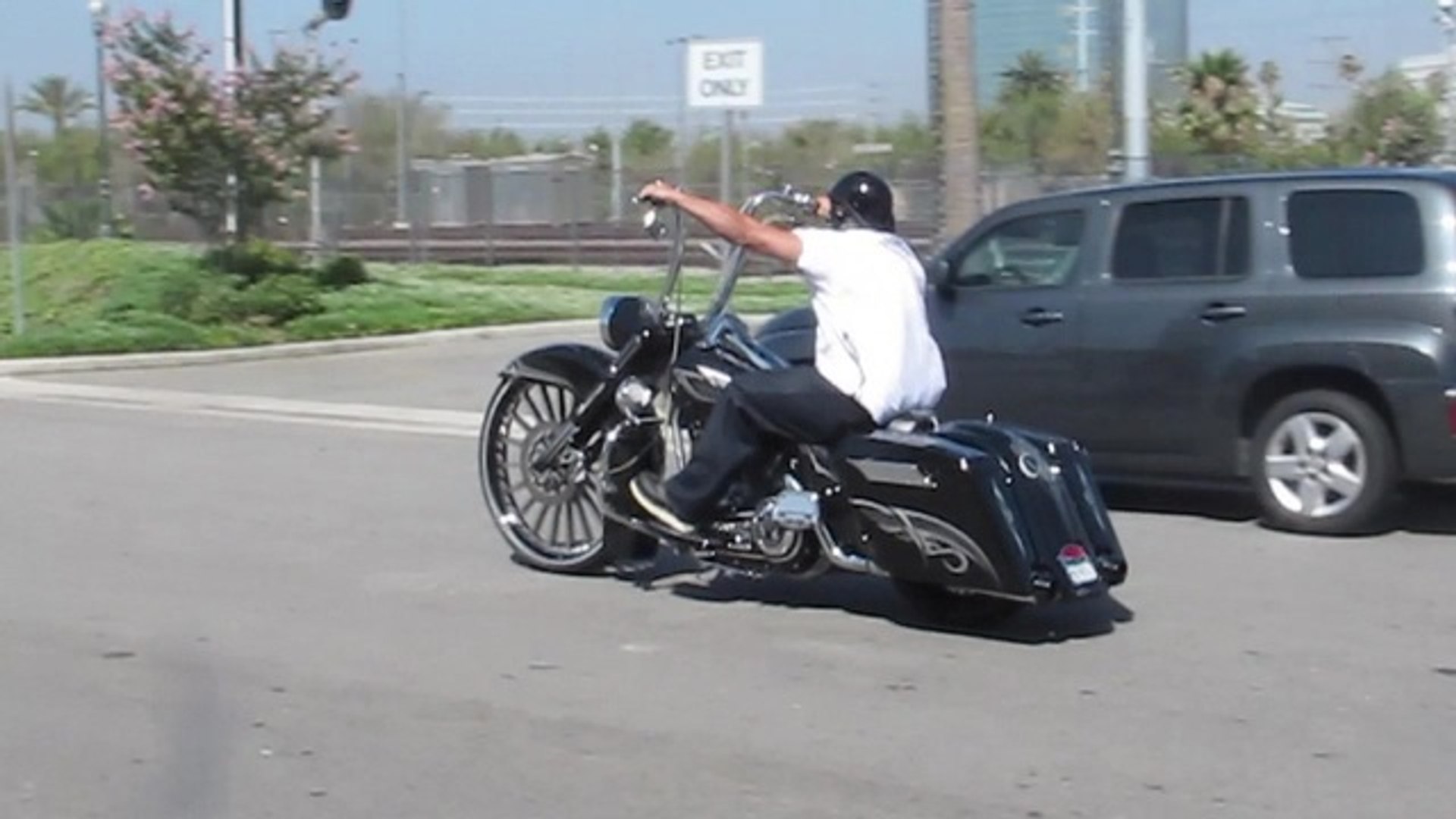 Custom Harley Davidson Road King Gangster