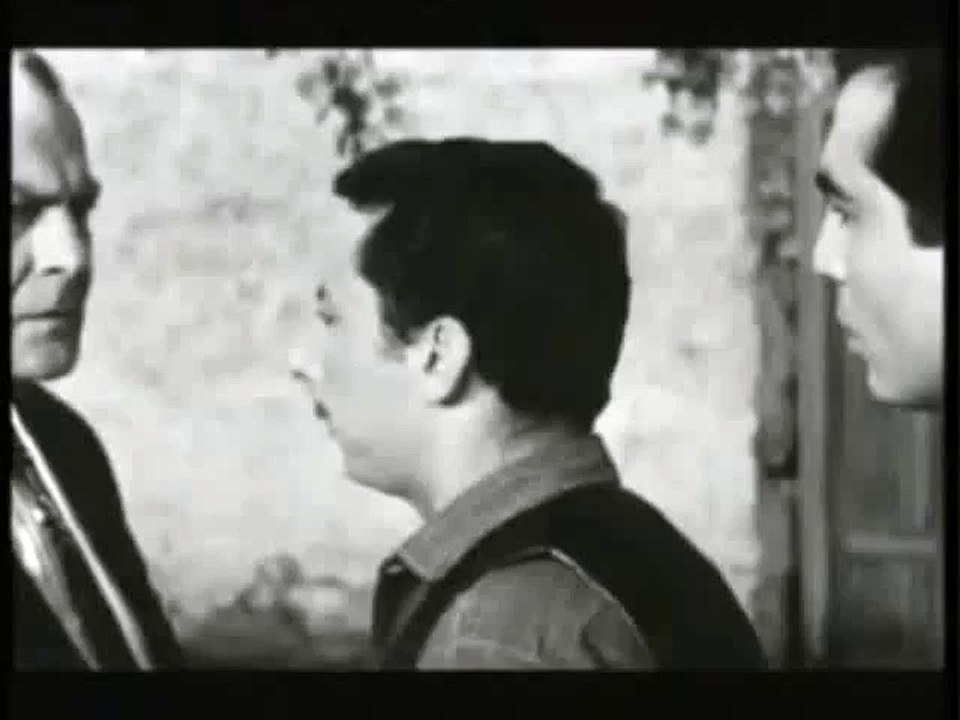 ΦΑΓΑΝΕ ΦΑΓΑΝΕ ΦΑΓΑΝΕ ΑΤΑΚΕΣ - video Dailymotion