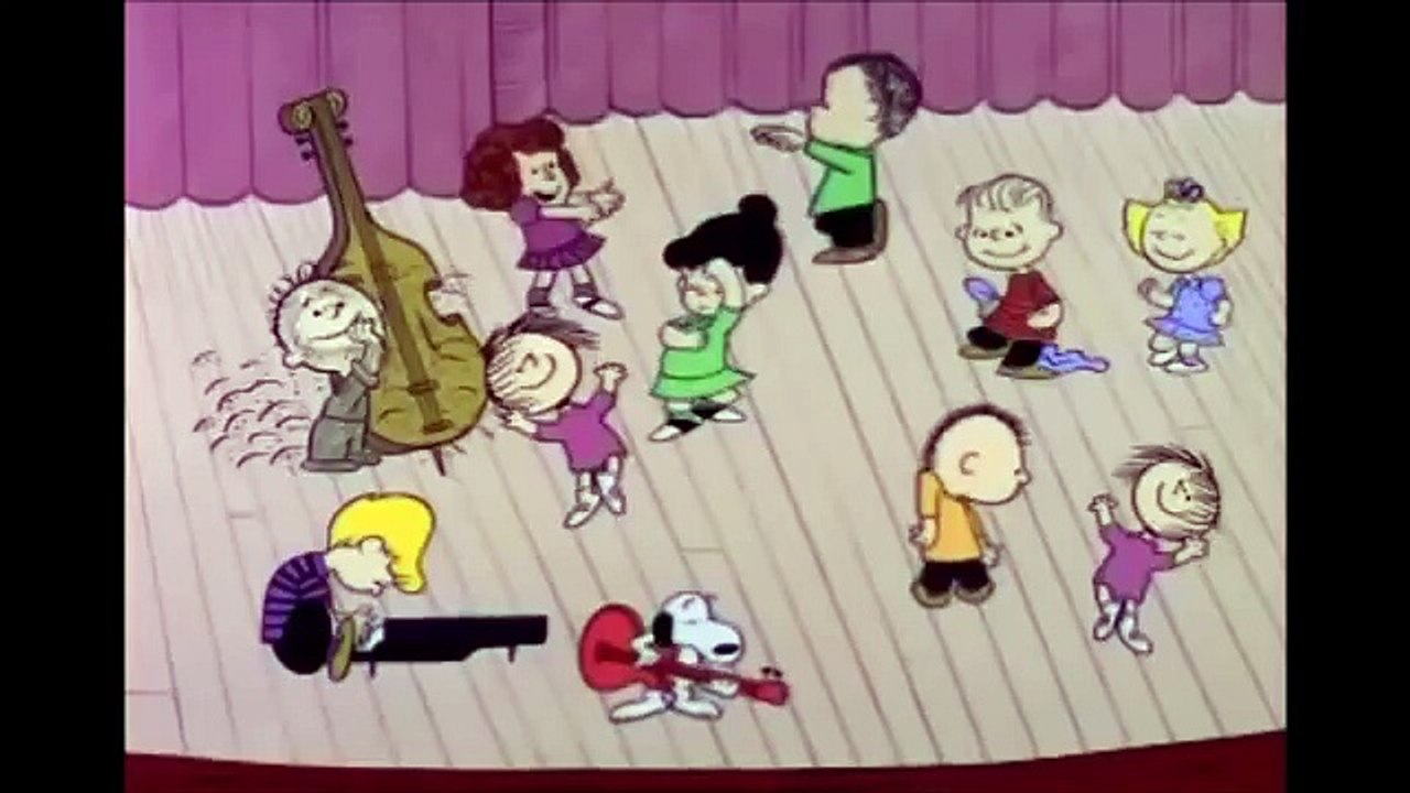 Snoopy Booing Charlie Brown - Dailymotion Video