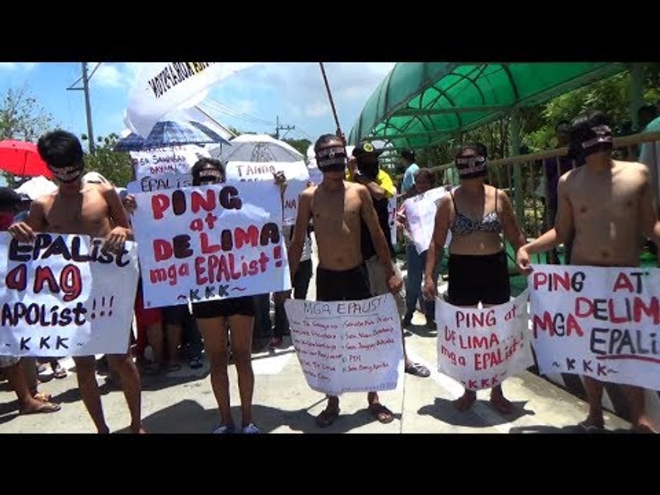 Naked Protesters Slam Govt Circus Video Dailymotion 4039