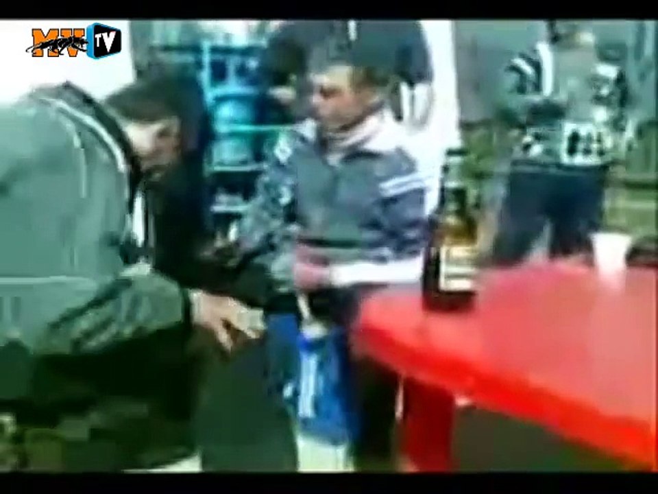 Faze comice 2016 -Cea mai tare bataie cu lingura -Mori de ras ...