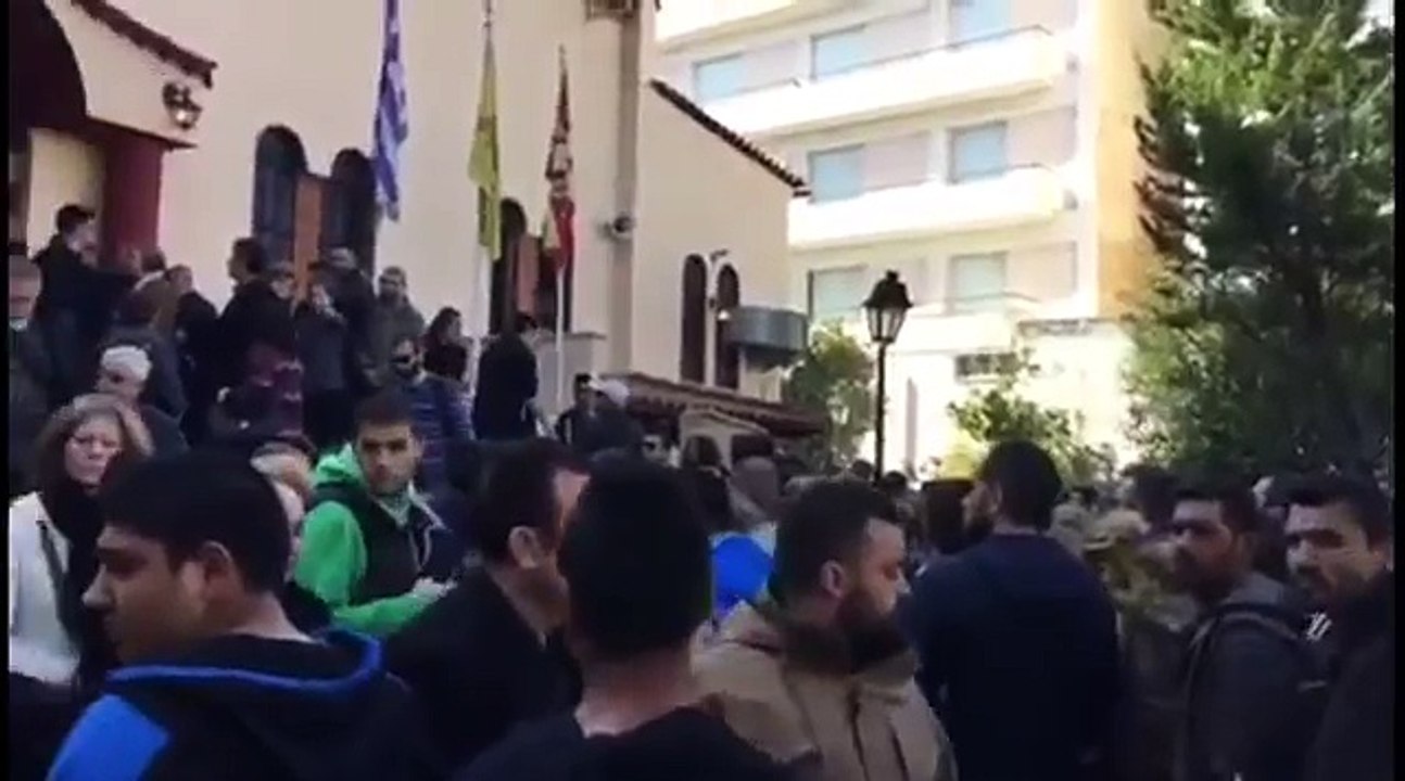 Κηδεία Παντελή Παντελίδη Εικόνες από το ναό που θα γίνει η νεκρώσιμη ...