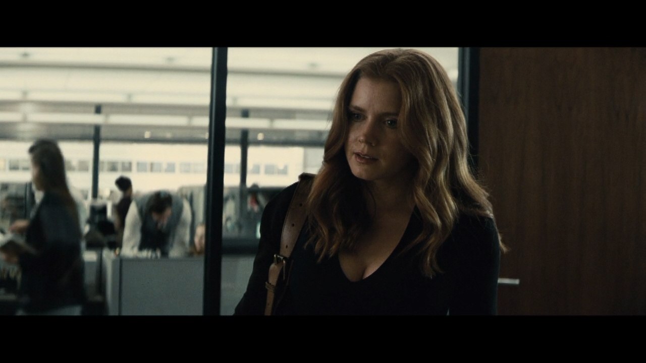 Amy Adams, Henry Cavill In 'Batman v Superman: Dawn of Justice' Scene ...