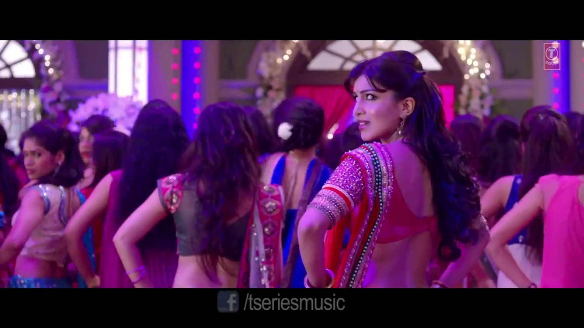 Pallavi Sharda In Besharam Song