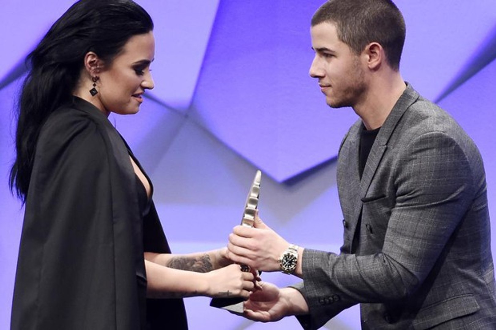 Nick Jonas And Demi Lovato Holding Hands