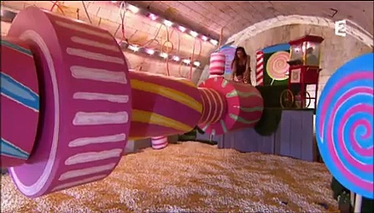 Fort Boyard : Épreuve des cylindres pour Malika Ménard - Vidéo Dailymotion