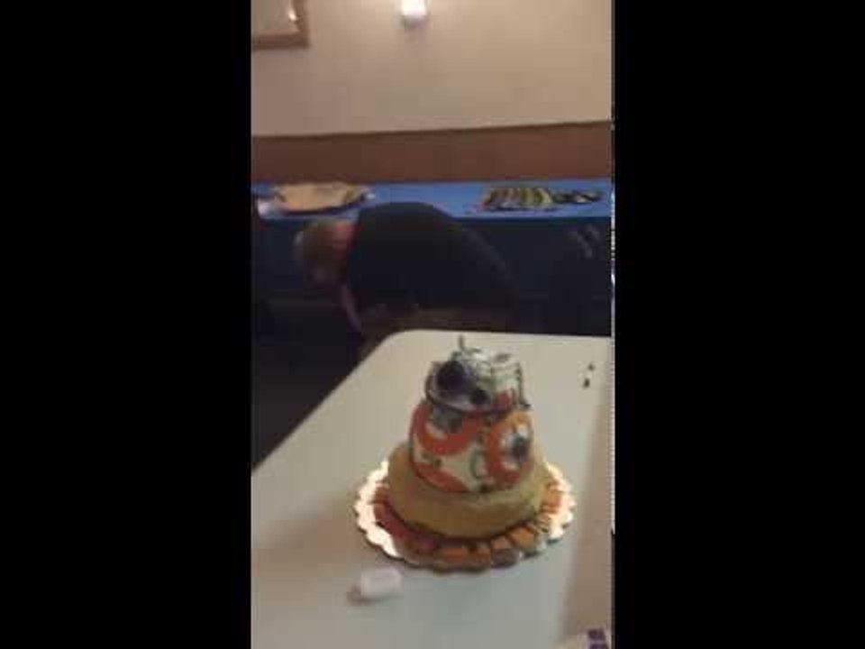 Woman Smashes Face Into Birthday Cake, Stabs Eye Instead - video ...
