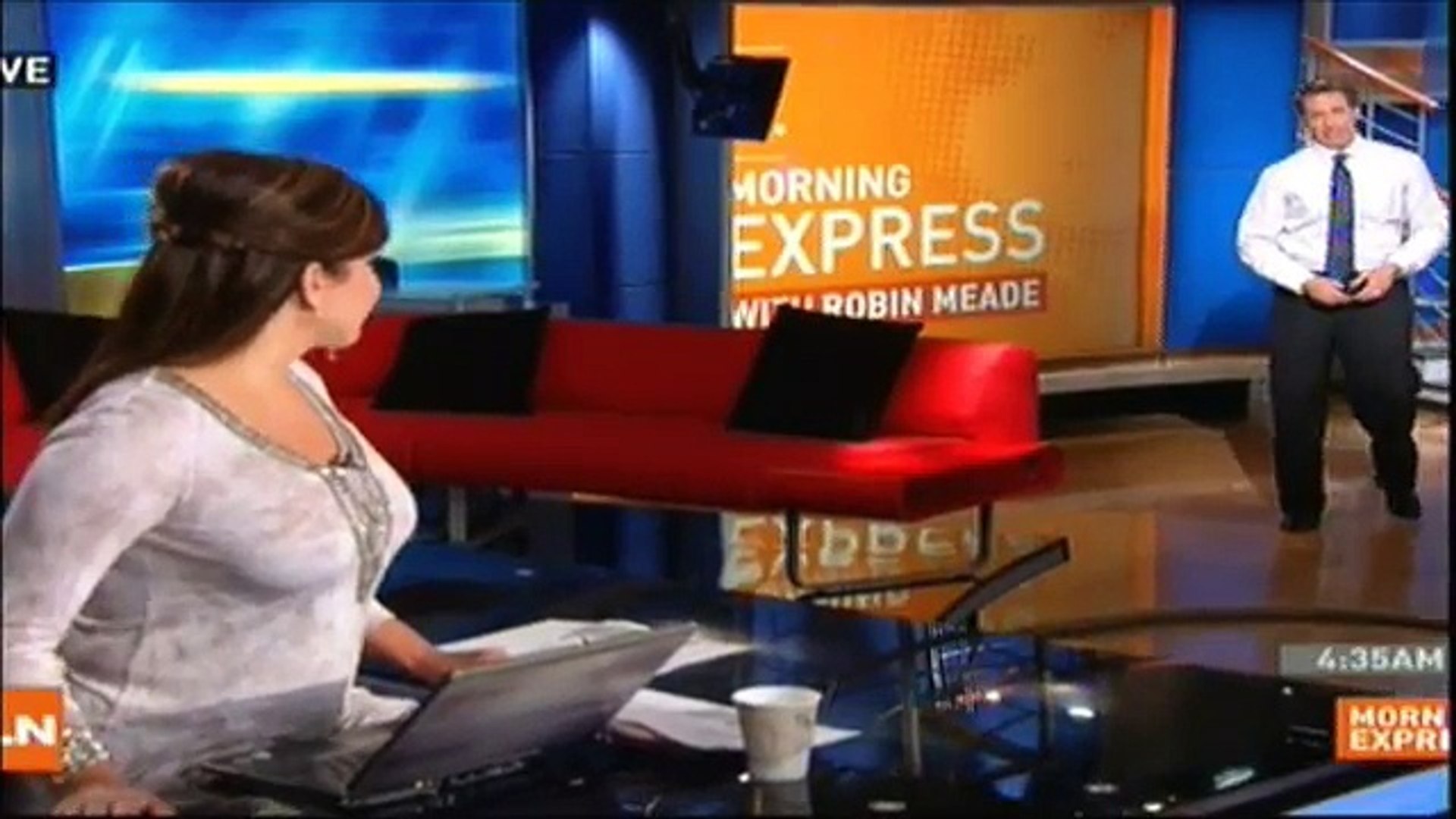 Robin Meade Barefoot