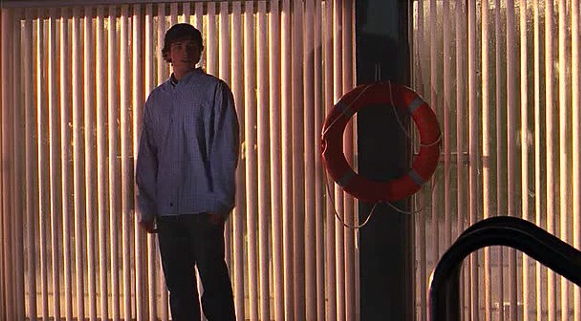 Piscine De Kristin Kreuk Smallville Smallville Season 2 Promo