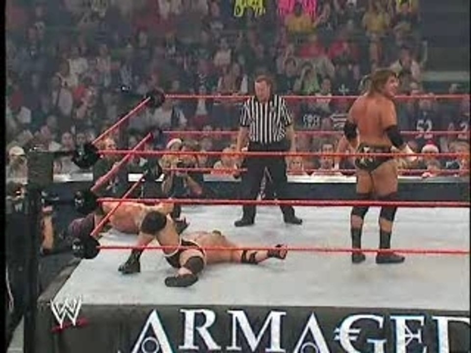 TRIPLE H WINS 8TH TITLE 2/2 - video Dailymotion