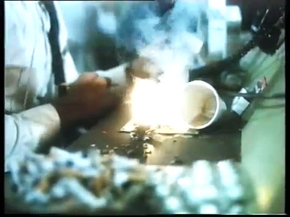 Modern Problems - trailer (Chevy Chase movie from 1981) - video Dailymotion