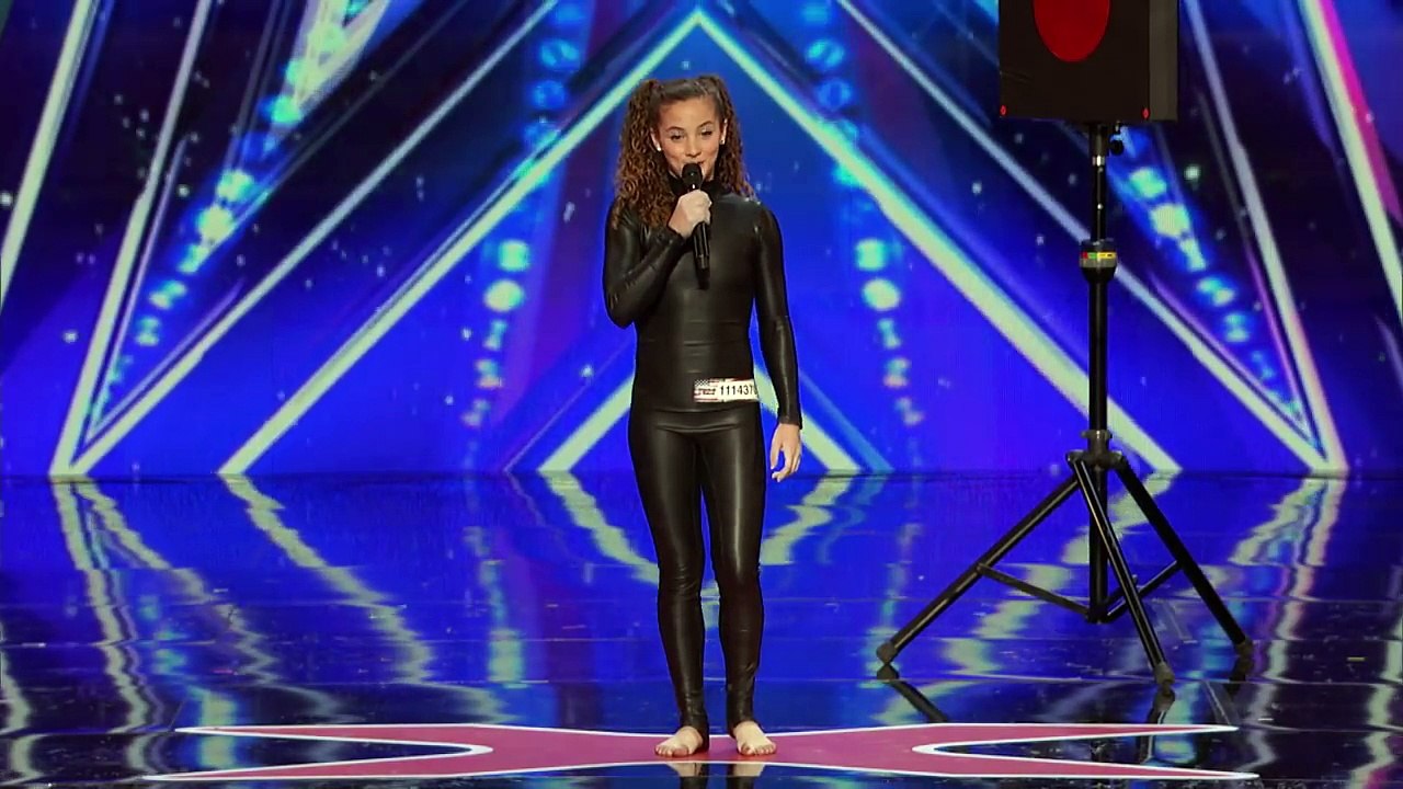Sofie Dossi- Teen Balancer and Contortionist Shoots a Bow With Her Feet - America's Got Talent ...