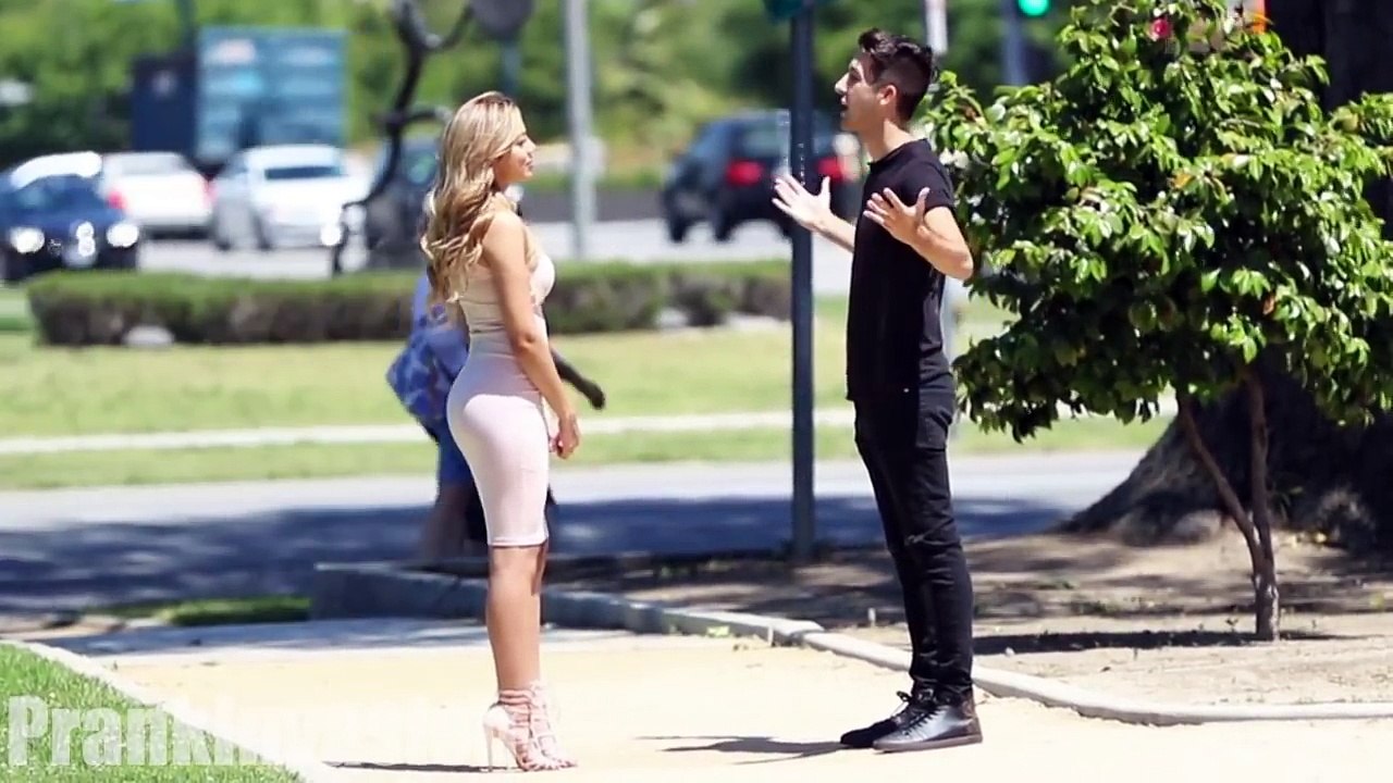 Kissing Prank - MAGIC TRICK - By PrankInvasion 2016 - video Dailymotion