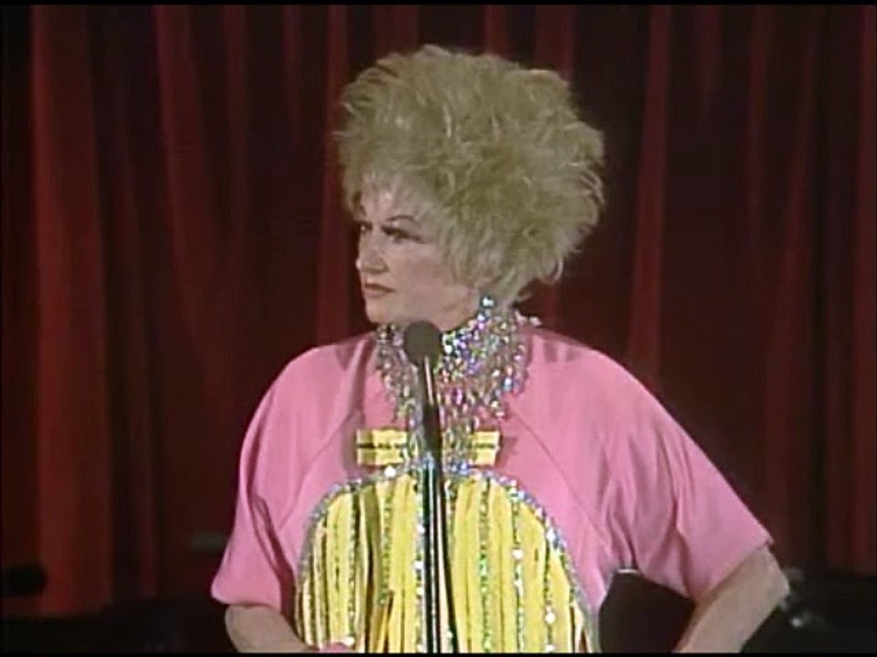 PHYLLIS DILLER - 1977 - Standup Comedy - video Dailymotion
