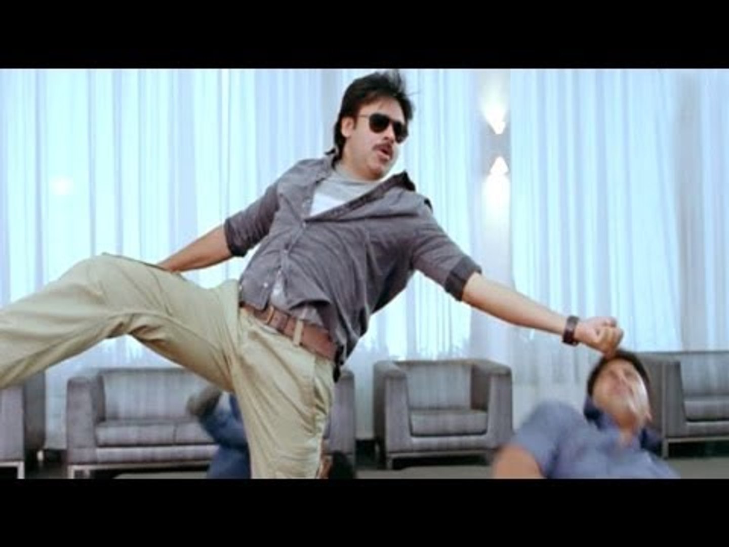 Pawankalyan In Attarintiki Daredi