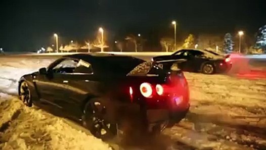 1500HP Nissan GT-R R35 Shooting Flames! - Dailymotion Video