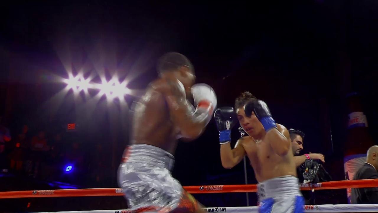 Video: Lamont ROACH JR. with a exciting #knockout in the 3rd round # ...