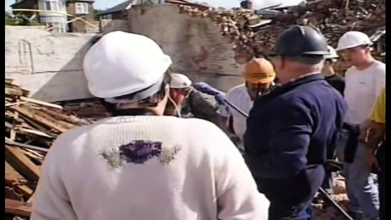 Fred Dibnah chimney felling/demolition collection. part 1/2 - video ...